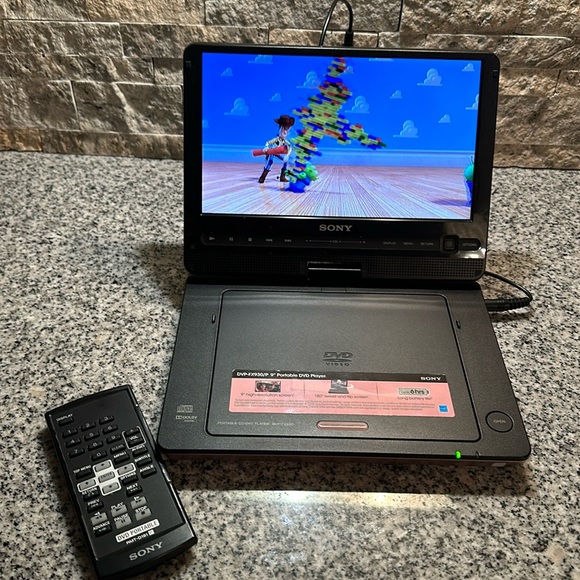 Sony | Portable Audio & Video | Sony 9 Portable Dvd Player 8degree Swivel And Flip Screen | Poshmark